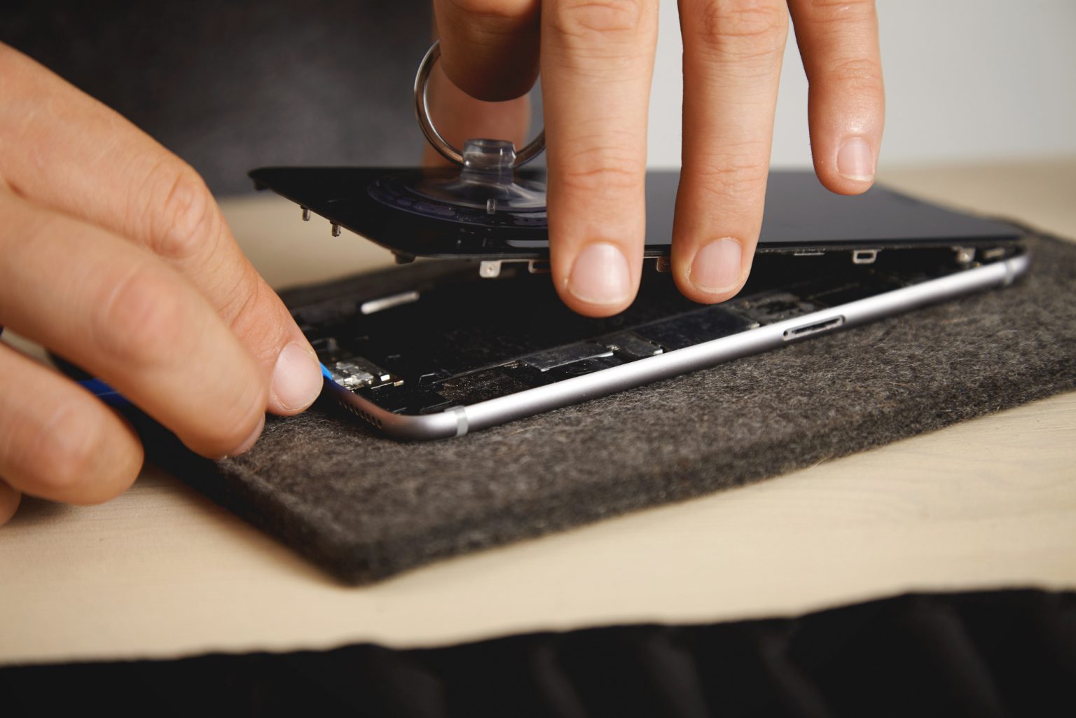 How much does broken iPhone repair cost? - Swappa Blog